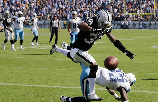 La defensiva de Raiders se luce en triunfo ante Titanes | ESTO en línea