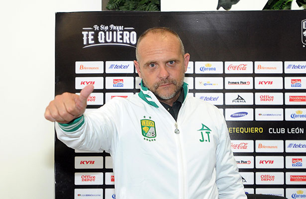 Javier Torrente fue presentado con León | ESTO en línea