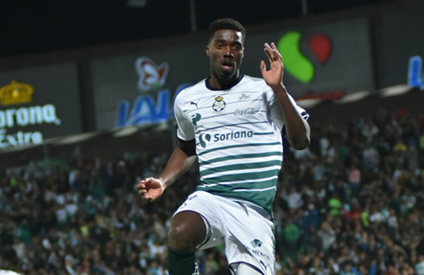 Djaniny Tavares se mantiene en la cima de los rompe redes | ESTO en línea