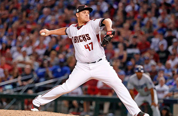 Rojos de Cincinnati firma al relevista David Hernández | ESTO en línea