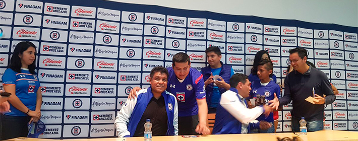 Melvin Brown y Norberto Ángeles reciben merecido homenaje | ESTO en línea