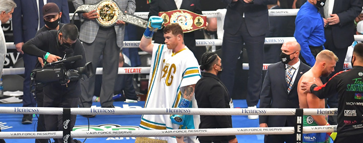 Video: La espectacular entrada del Canelo Álvarez para enfrentar a BJ ...