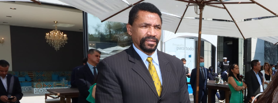 Adrián Chávez no está de acuerdo en el cambio Córdova-Antuna | ESTO en ...