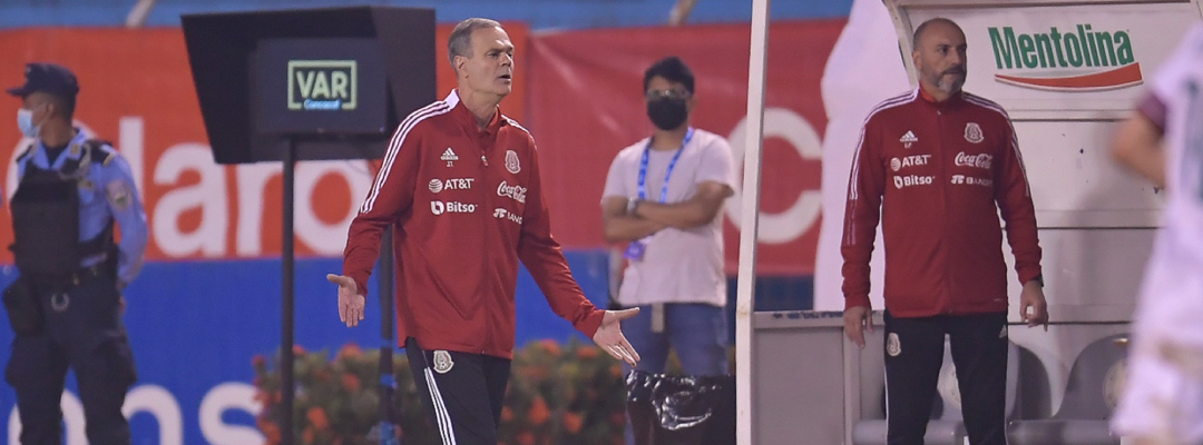 “No estamos en el Mundial”: Jorge Theiler, auxiliar de México | ESTO en ...