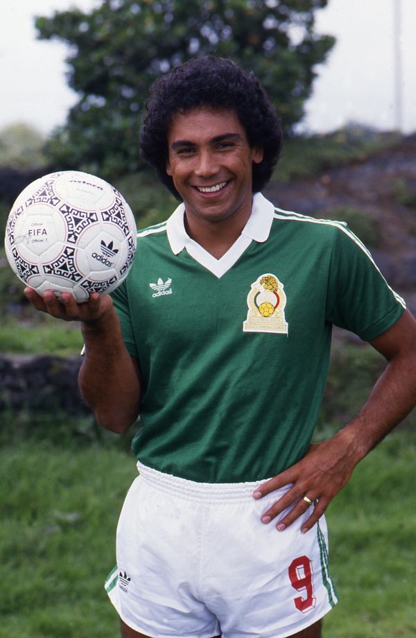 Futbol Legends Hugo Sanchez – Seleccion Mexicana | ESTO en línea